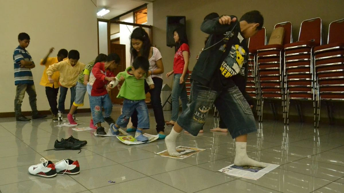 10 Ide Menarik Permainan Team Building untuk Anak, Pasti Seru!