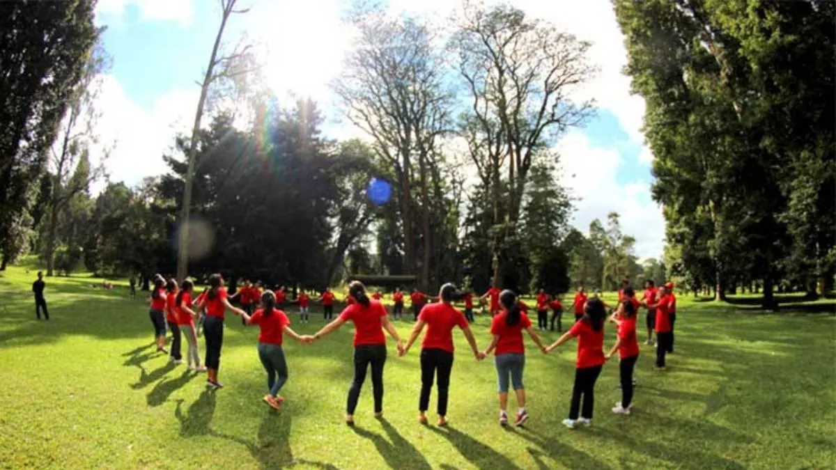 7 Inspirasi Game Sederhana untuk Team Building, Praktis dan Seru!